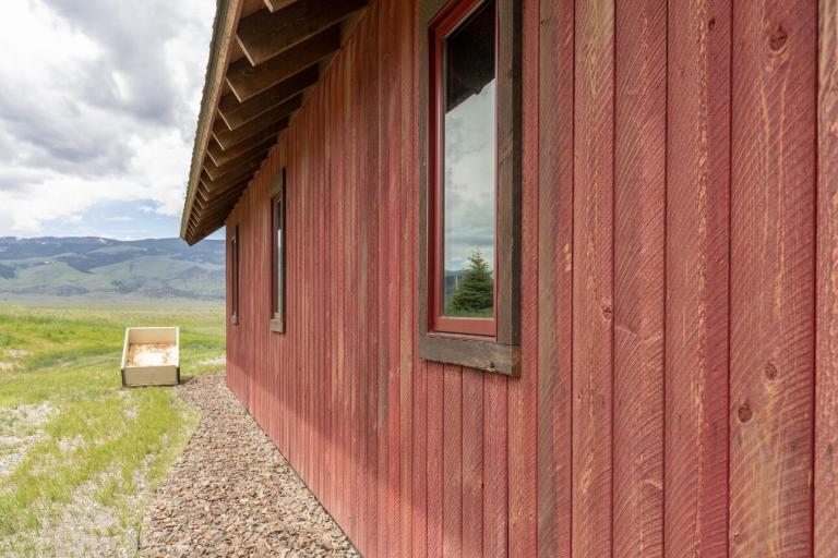 Beautiful home with mixed colors: Western, Tackroom and Custom Barn Red ...
